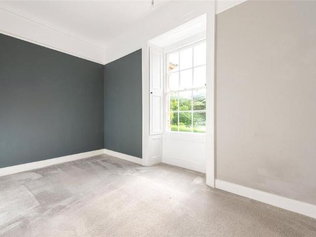 4 bedroom apartment to rent