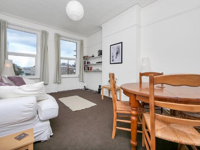 4 bedroom apartment to rent