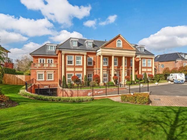 4 bedroom apartment to rent