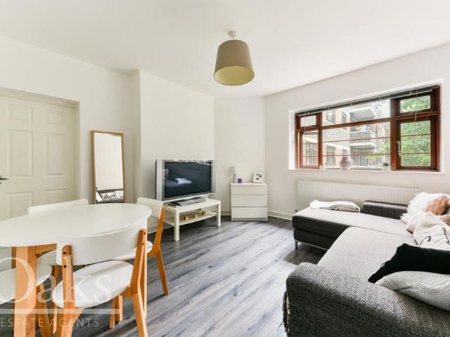 4 bedroom apartment to rent