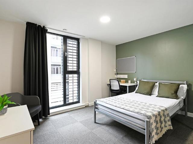 4 bedroom apartment to rent