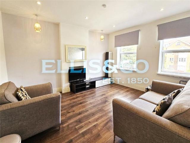 4 bedroom apartment to rent