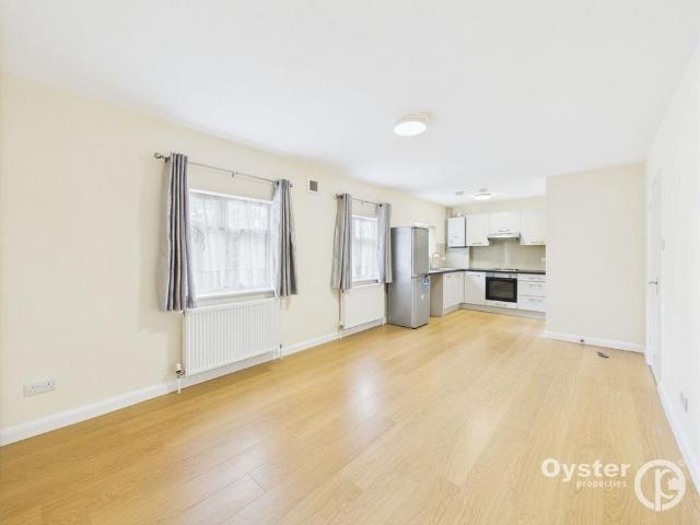 4 bedroom apartment to rent