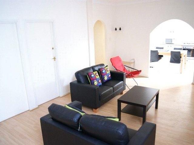 4 bedroom apartment to rent