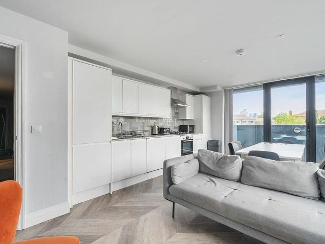 4 bedroom apartment to rent