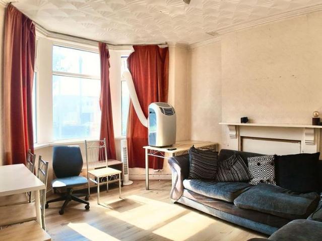 4 bedroom apartment to rent
