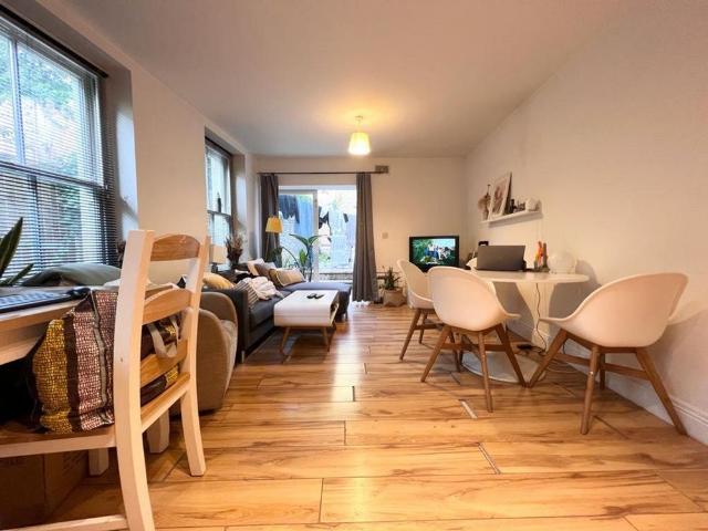 4 bedroom apartment to rent