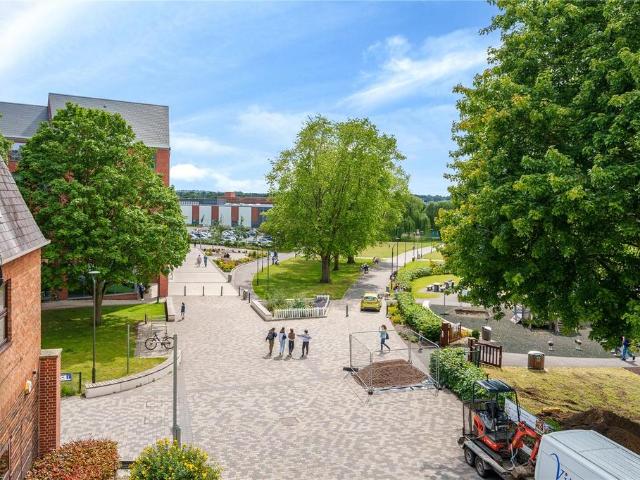 4 bedroom apartment to rent
