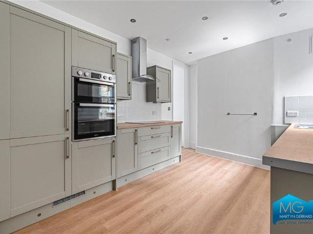 4 bedroom apartment to rent