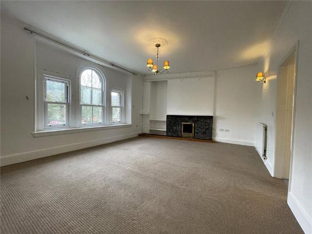 4 bedroom apartment to rent