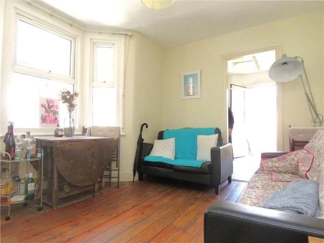4 bedroom apartment to rent