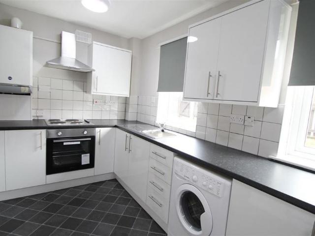 4 bedroom apartment to rent
