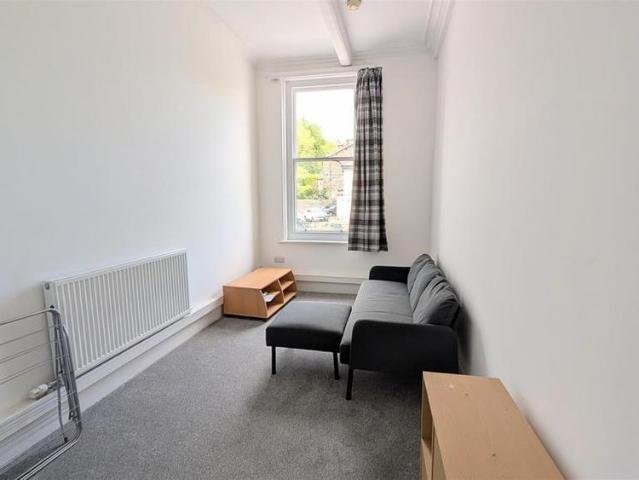 4 bedroom apartment to rent