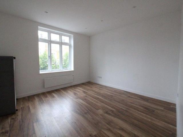 4 bedroom apartment to rent