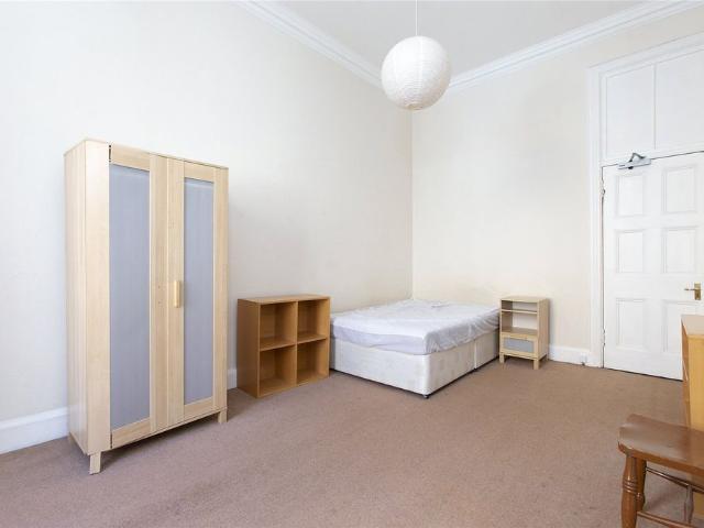 4 bedroom apartment to rent