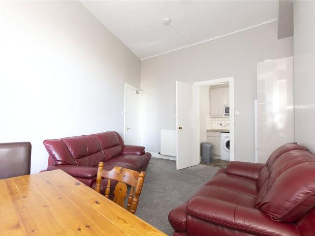 4 bedroom apartment to rent