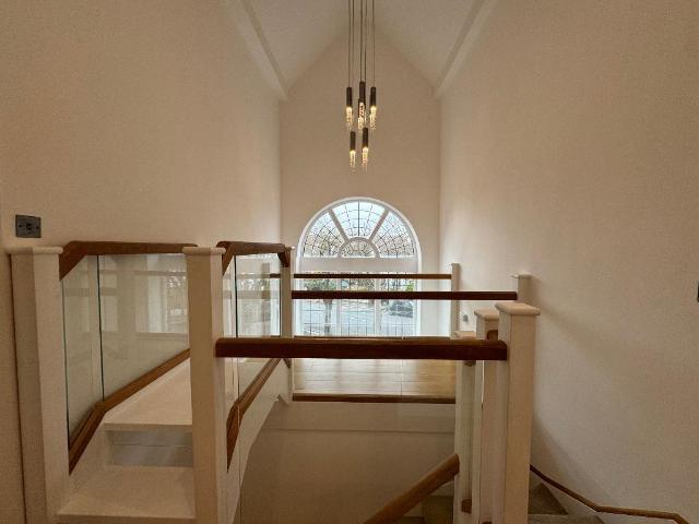 4 bedroom apartment to rent
