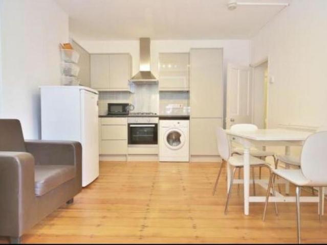 4 bedroom apartment to rent