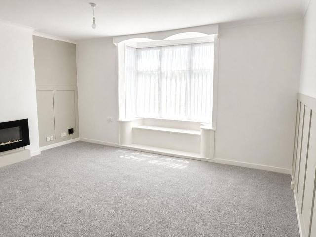 4 bedroom apartment to rent