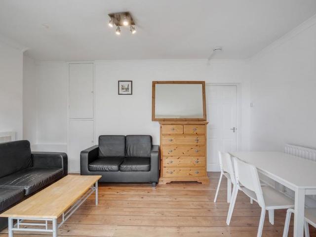 4 bedroom apartment to rent