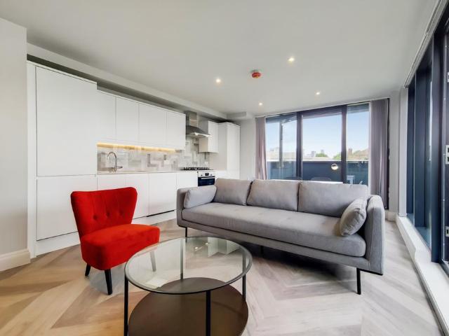 4 bedroom apartment to rent