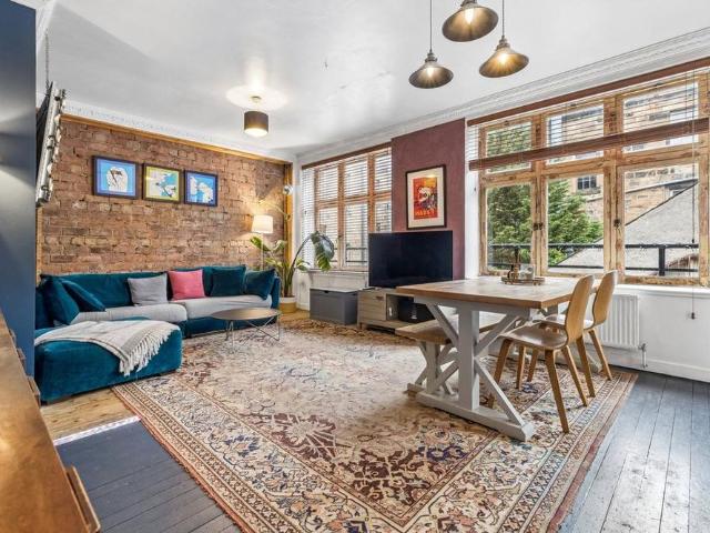 4 bedroom apartment to rent