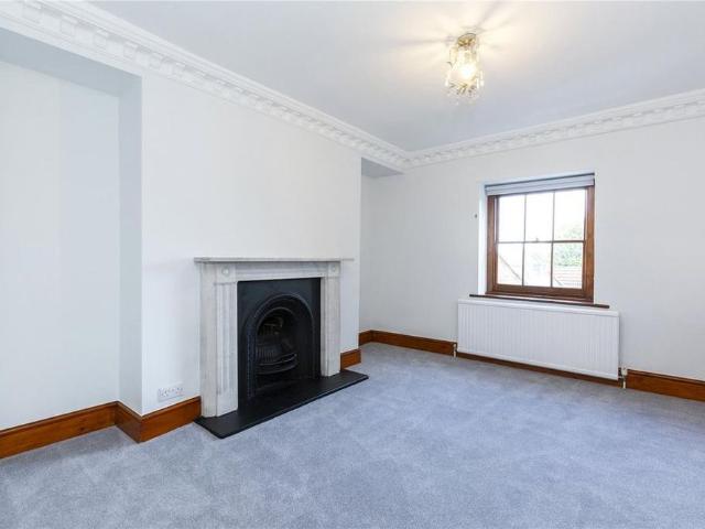 4 bedroom apartment to rent
