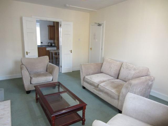 4 bedroom apartment to rent