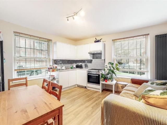 4 bedroom apartment to rent