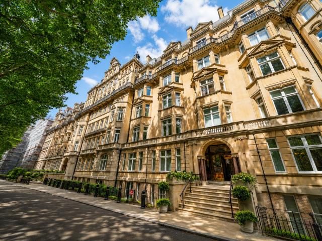 4 bedroom apartment to rent