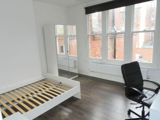 4 bedroom apartment to rent