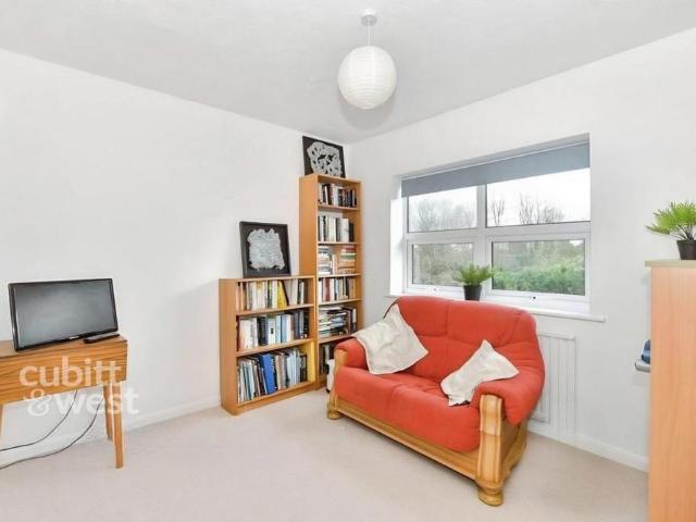 4 bedroom apartment to rent