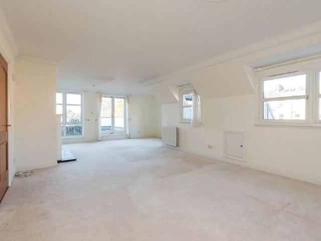 4 bedroom apartment to rent
