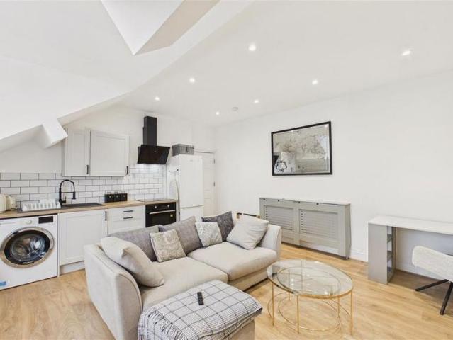 4 bedroom apartment to rent