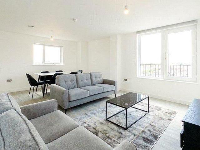 4 bedroom apartment to rent