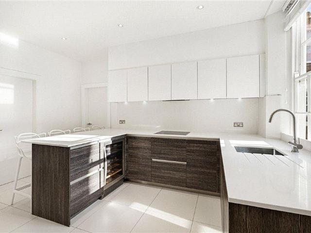 4 bedroom apartment to rent
