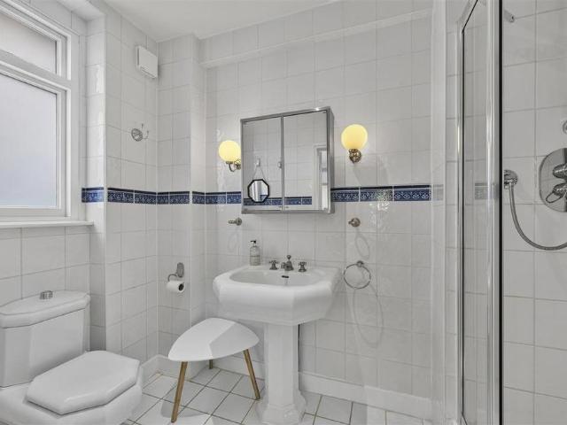 4 bedroom apartment to rent