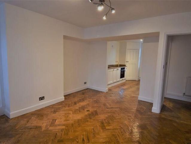 4 bedroom apartment to rent