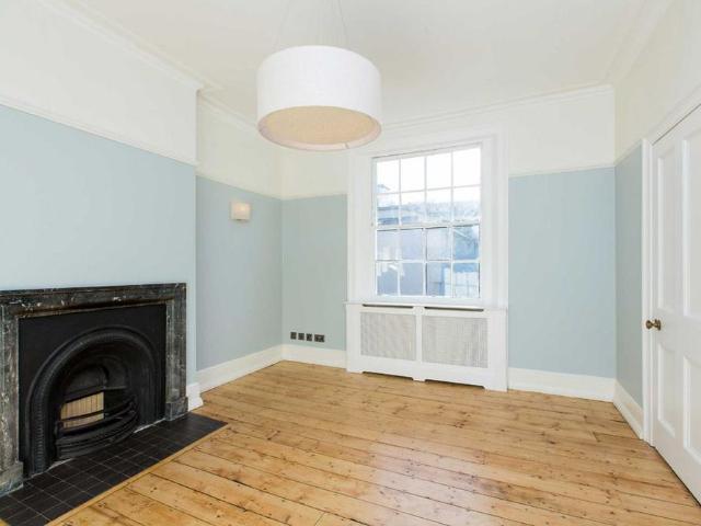 4 bedroom apartment to rent