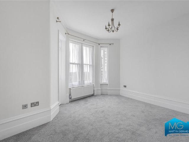 4 bedroom apartment to rent