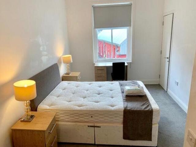 4 bedroom apartment to rent