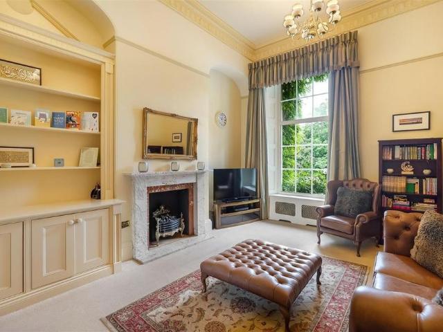 4 bedroom apartment to rent