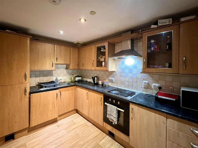 4 bedroom apartment to rent