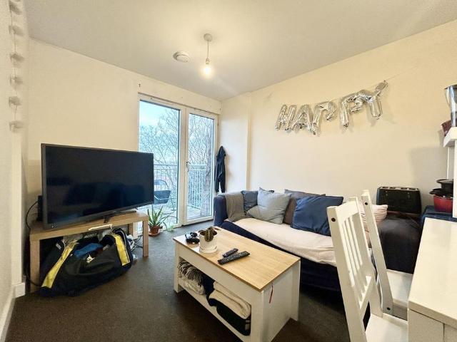 4 bedroom apartment to rent