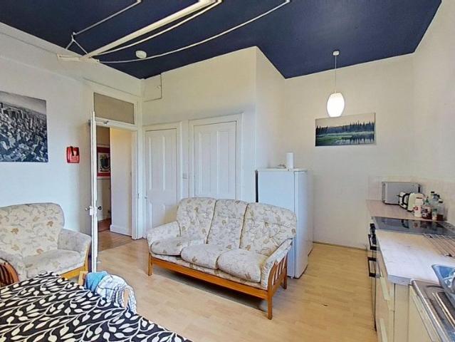 4 bedroom apartment to rent