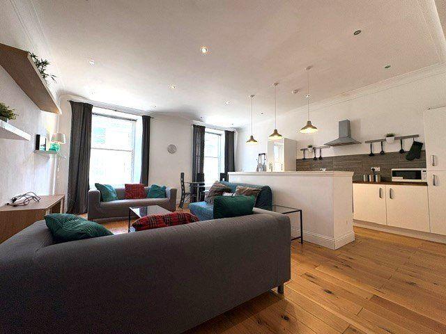 4 bedroom apartment to rent