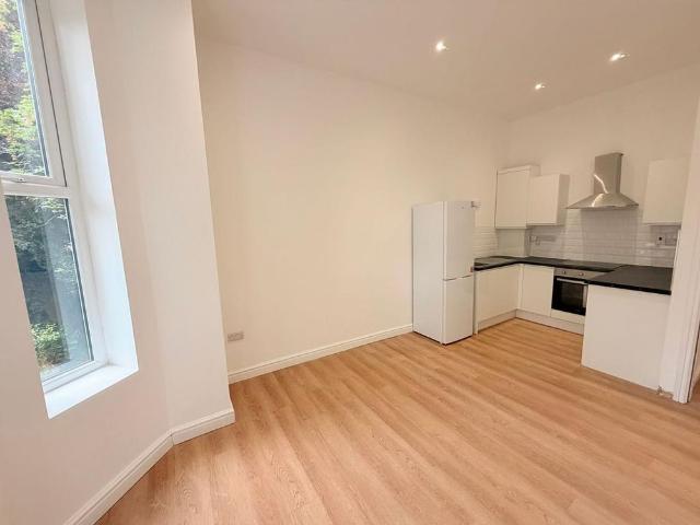 4 bedroom apartment to rent