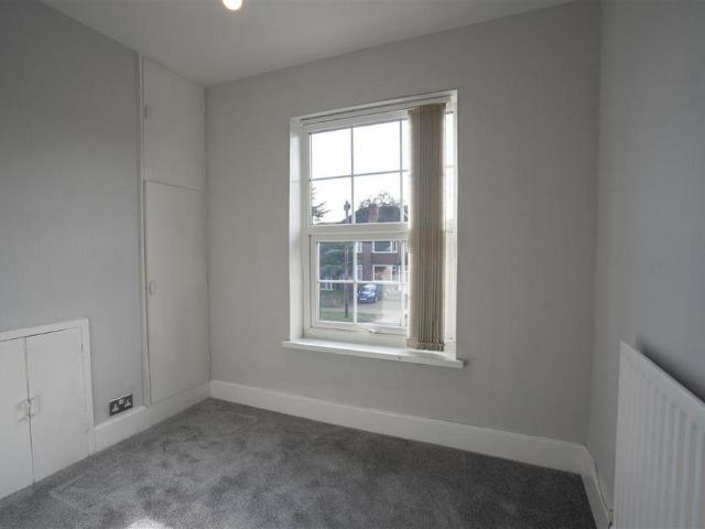 4 bedroom apartment to rent