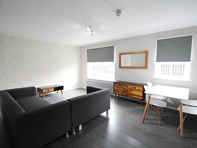 4 bedroom apartment to rent