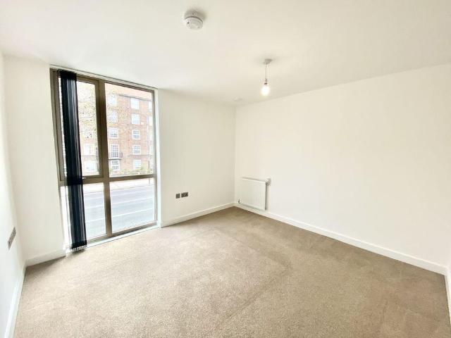 4 bedroom apartment to rent